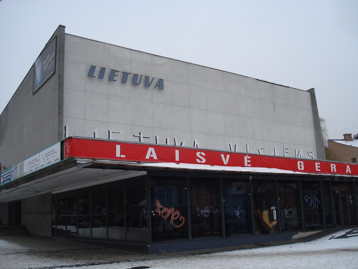 Kino teatro „Lietuva“ likimas: nuo kultūros centro iki privatizavimo ...
